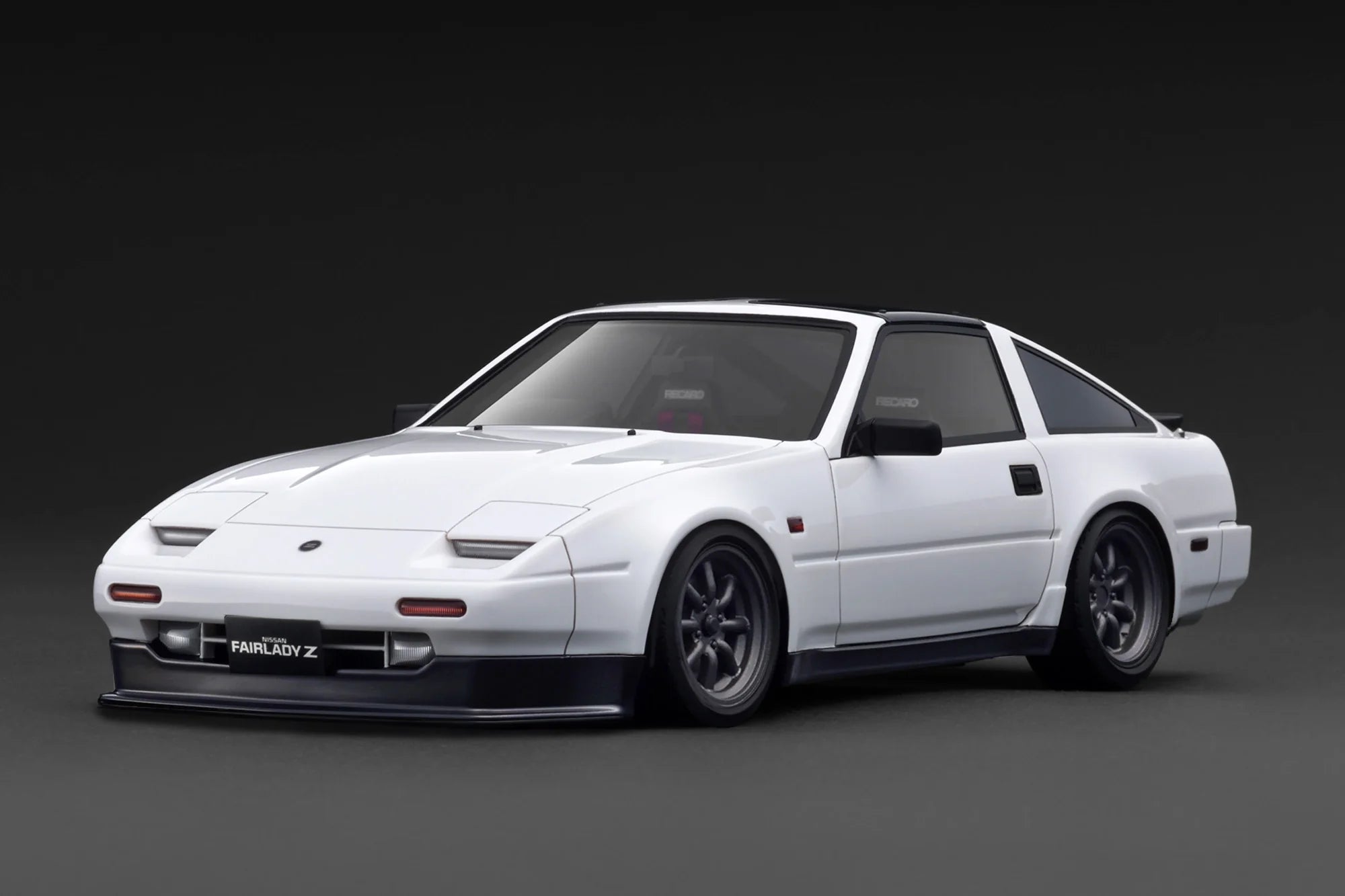 Ignition-Model Nissan Fairlady Z 300 ZR Z31 2-Seater RHD White 1:18 ...