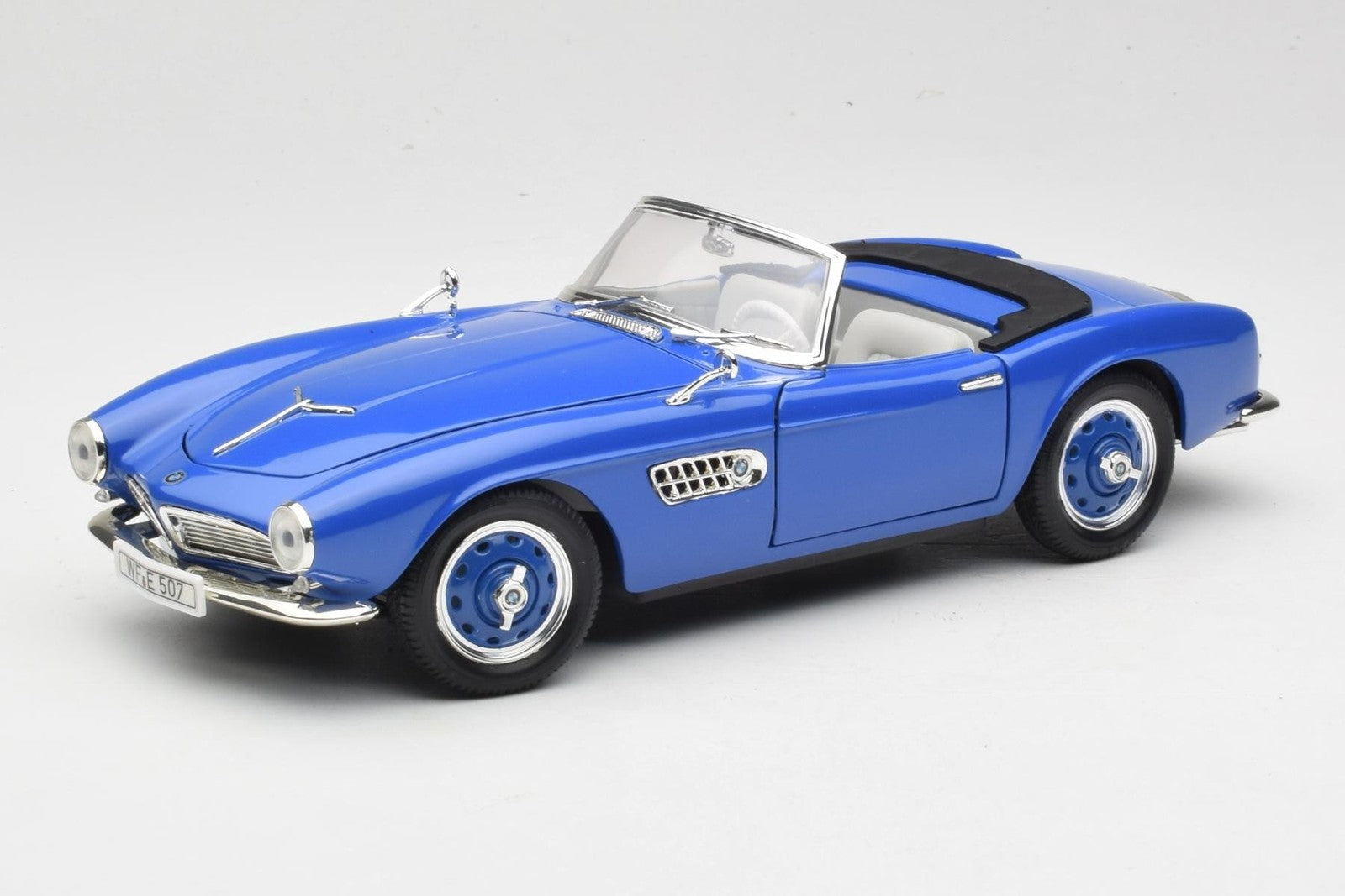 Revell 1956 BMW M1 507 Touring Sport Cabrio Blue 1:18 – STM Diecast